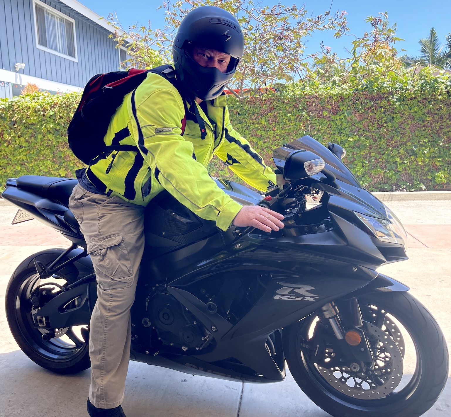 motorcycle crash biomechanics expert Dr John Lloyd - brain injury helmet